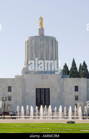 The State Capitol build at Salem Oregon Stock Photo - Alamy