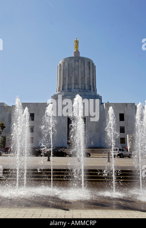 The State Capitol build at Salem Oregon Stock Photo - Alamy