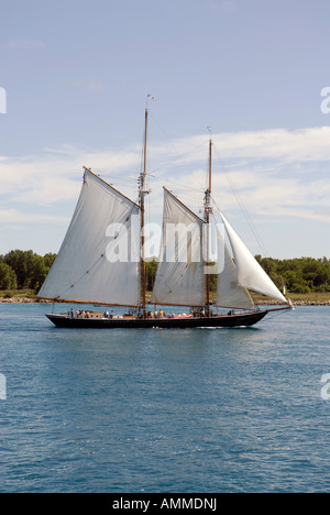 The Tall Ship Highlander under sail on the St Clair River at Port Huron ...