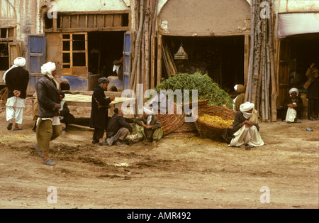 Afghanistan Afganistan Afghan Afghani street shop Asia Stock Photo - Alamy