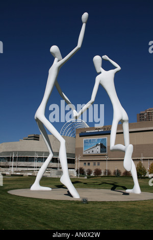 The Dancers Statues outside Denver Performing Arts Complex Colorado ...