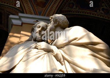 The statue of Judas kissing Jesus in betrayal Sacred Santuario Scala ...