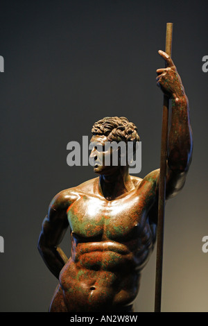 The bronze statue of a Hellenistic prince , Palazzo Massimo alle Terme ...
