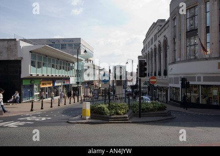 Wolverhampton city centre street scene in Victoria Street Wolverhampton ...