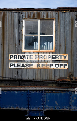 Wellington waterfront sign - Wellington harbour Stock Photo - Alamy