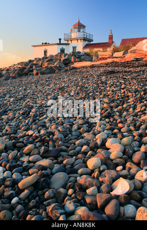 West Point lighthouse in Seattle's Discovery Park Stock Photo - Alamy