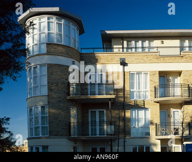Kew Riverside, Kew. Developer: St. James Homes. Architect: John ...