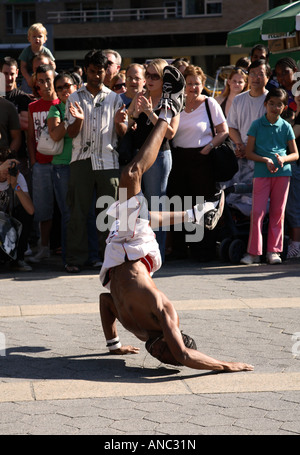 breakdancer new york Stock Photo - Alamy