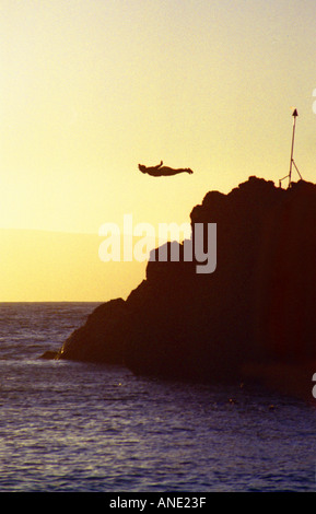 Cliff dive at sunset,Kaanapali Beach, Maui, Hawaii Stock Photo - Alamy