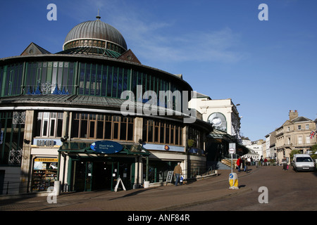Fleet Walk Shopping Centre, Torquay Stock Photo - Alamy