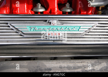 "Ford ^Thunderbird ^V8 engine ^1957 Stock Photo - Alamy