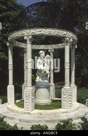 Statue at the Huntington library and Botanical Gardens Stock Photo - Alamy