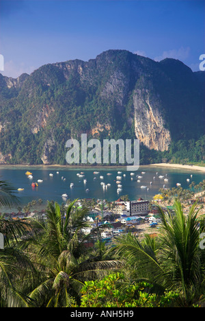 Ton Sai Village - Ko Phi Phi - Thailand Stock Photo - Alamy