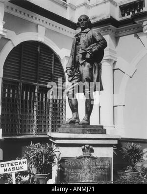 Statue of Penang s founder Francis Light in Fort Cornwallis Penang ...