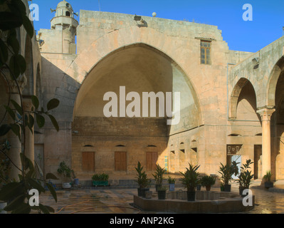 Firdaus madrasa, Aleppo, courtyard Stock Photo - Alamy