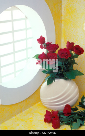 The romantic window with red roses Stock Photo - Alamy