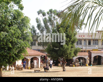 Arts and crafts shops in Kampala, Uganda Stock Photo - Alamy