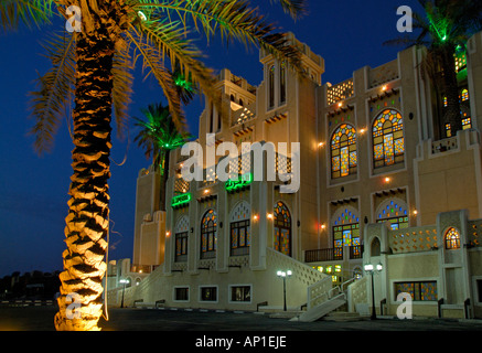 Al Zumerida Restaurant at dusk Kuwait Stock Photo - Alamy