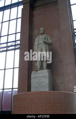 Statue of Railway Engineer George Stephenson outside Chesterfield ...