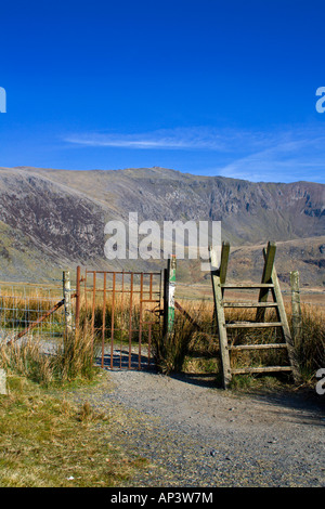 A gate on the Snowdon Ranger path Stock Photo - Alamy
