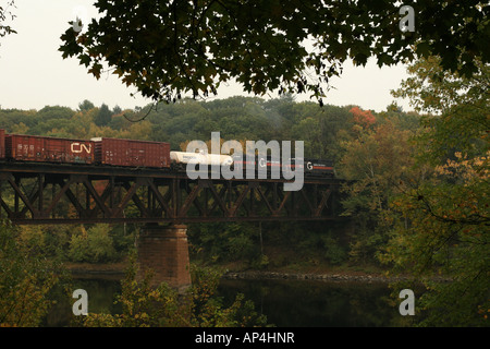 Guilford Rail System Freight Locomotives East Deerfield MA Railroad ...