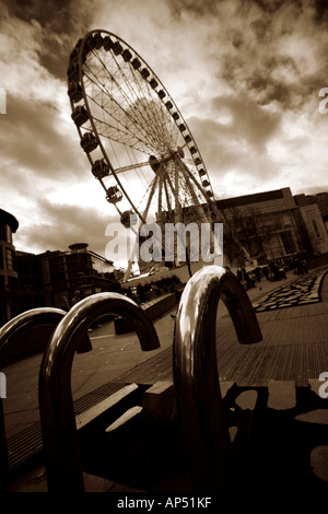The Wheel of Manchester public ferris wheel in Exchange Square Stock ...