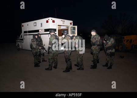 SWAT team getting ready to deploy Combination of police and sheriff ...