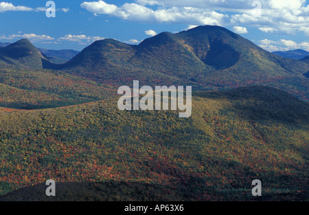 View of Pemigewasset Wilderness from Zeacliff in the fall, White ...