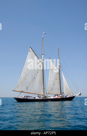 The Tall Ship Highlander sails on Lake Huron at Port Huron Michigan ...