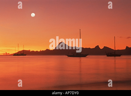 French Polynesia, Tahiti, Full Moon Over Moorea From Maeva Beach Stock ...