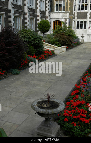Middle Temple gardens in Inns of Court City of London EC4 England ...