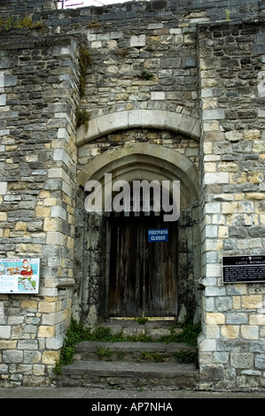 Medieval city walls, Castle Watergate, Southampton, Hampshire, England ...