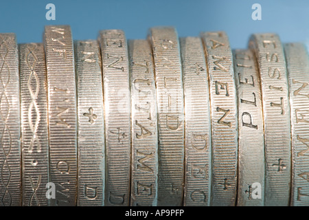 one pound coin side view, currency of the United Kingdom Stock Photo ...