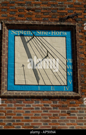 Wall Mounted Sundial Stock Photo - Alamy