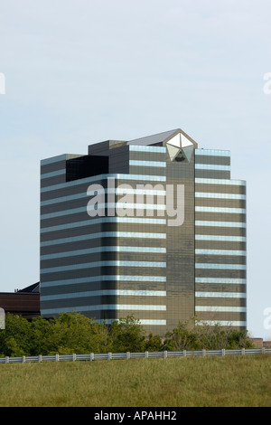 Chrysler LLC World Headquarters and Technology Center in Auburn Hills ...