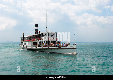 Paddle ferry arriving at Bardolino Lake Garda Italy Stock Photo - Alamy