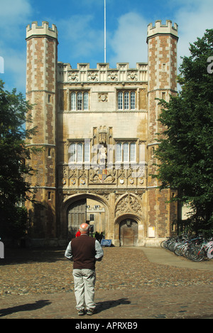 Porter's Lodge in Trinity College, Cambridge University Stock Photo - Alamy