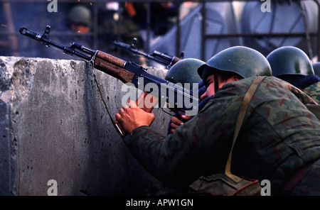1993 Russian constitutional crisis. Russian Soldiers, loyal to the ...
