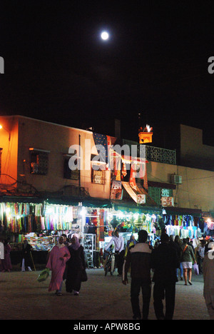 MOROCCO, MARRAKECH, SOUK SCENE, DRINKING FOUNTAIN, MOSAIC Stock Photo ...