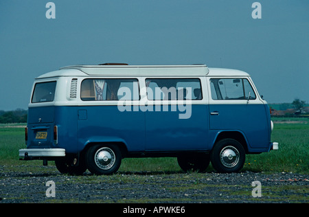 Volkswagen Kombi (bay window). 1970's Stock Photo - Alamy