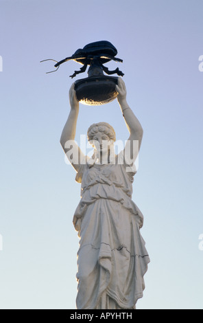 Alabama Enterprise Main Street Boll Weevil Monument,memorial statue ...