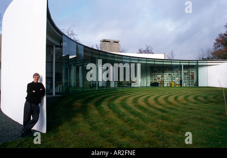 Ken Shuttleworth at his Wiltshire home Stock Photo - Alamy