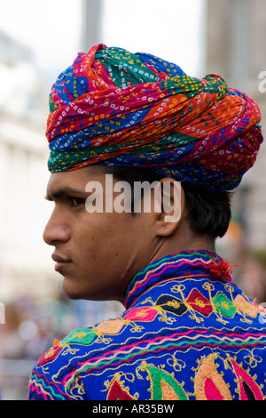 Portrait of Rajastani man wearing colorful turban (Pagri or Pagari) in ...
