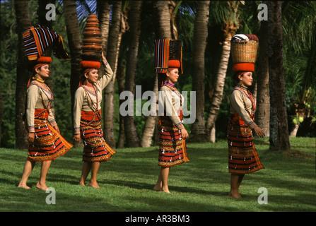 Igorot women, Mountain Province, Luzon Island Philippines Stock Photo ...