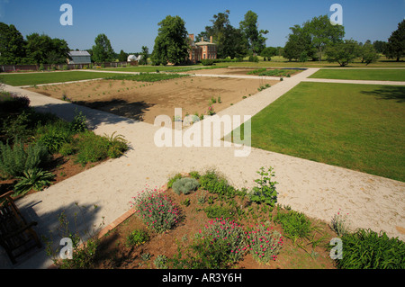 Garden, Bacon's Castle, Surry County, Virginia, USA Stock Photo - Alamy