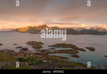 Sunrise from Mortsund looking towards Ballstad and Skottinden ...
