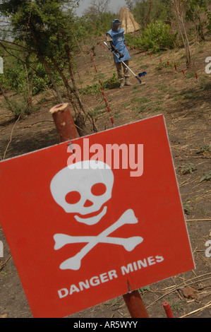 Danger mines sign at a Sudanese minefield Stock Photo - Alamy