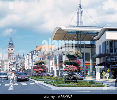 FRANCE NORD/PAS-DE-CALAIS CALAIS LES 4 BOULEVARDS SHOPPING CENTRE Stock ...