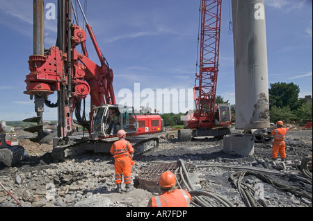 Steel Support Column Temporary Structure Platform Stock Photo - Alamy