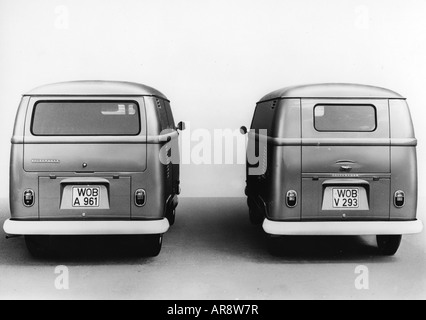 Side and back view of VW Volkswagen car with four bikes fitted to bike ...
